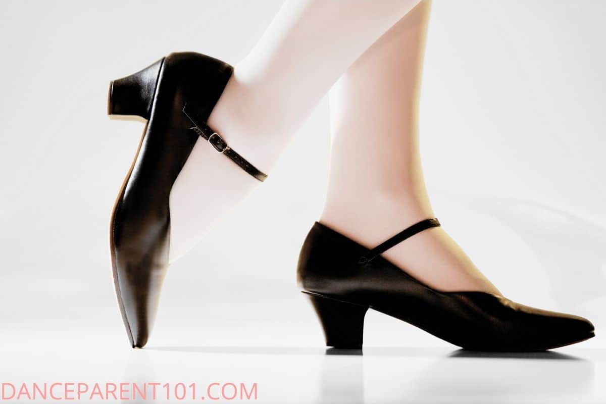 How To Choose The Best Character Shoes for Dance Lessons