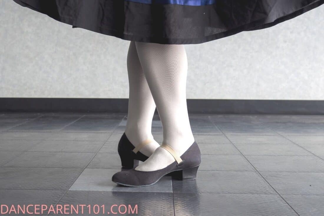 How To Choose The Best Character Shoes for Dance Lessons