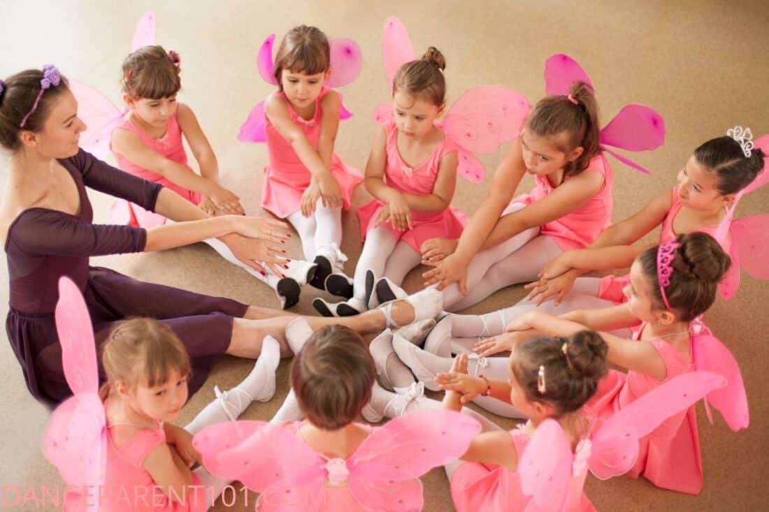 How an Early Introduction to Ballet Lessons Benefit Children