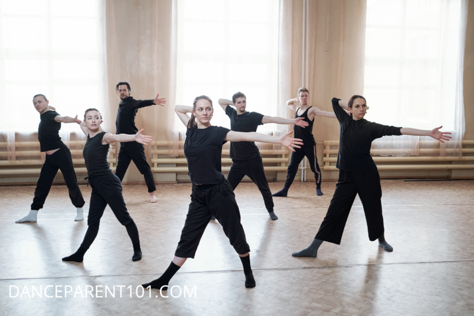 What Do I Wear To a Dance Convention? Top 5 Tips!